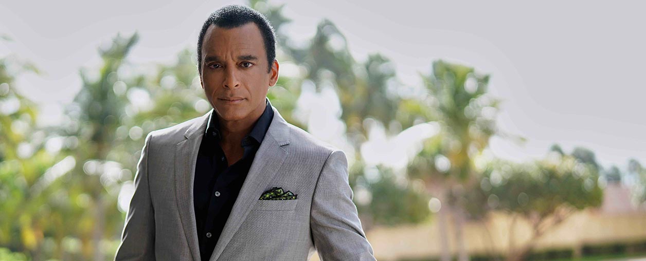 Discover Entertainment and Concerts at Viva La Música - SeaWorld Orlando